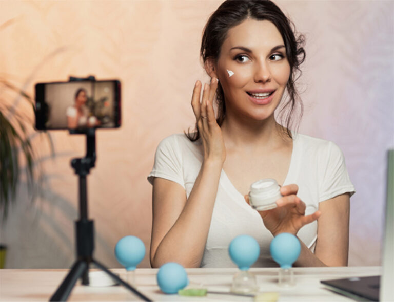 Dermatology and technology: a dip into Instagram, TikTok and ClubHouse ...